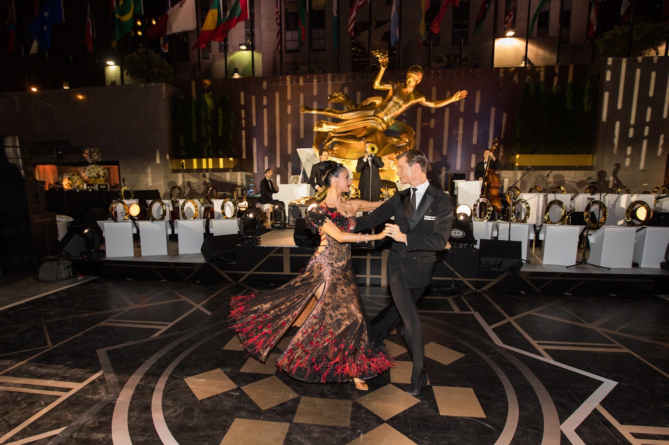 Feature Performances - On The Move