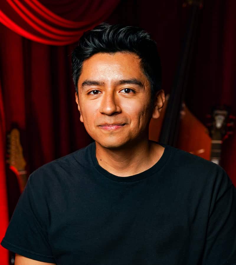 About Our Team - On The Move