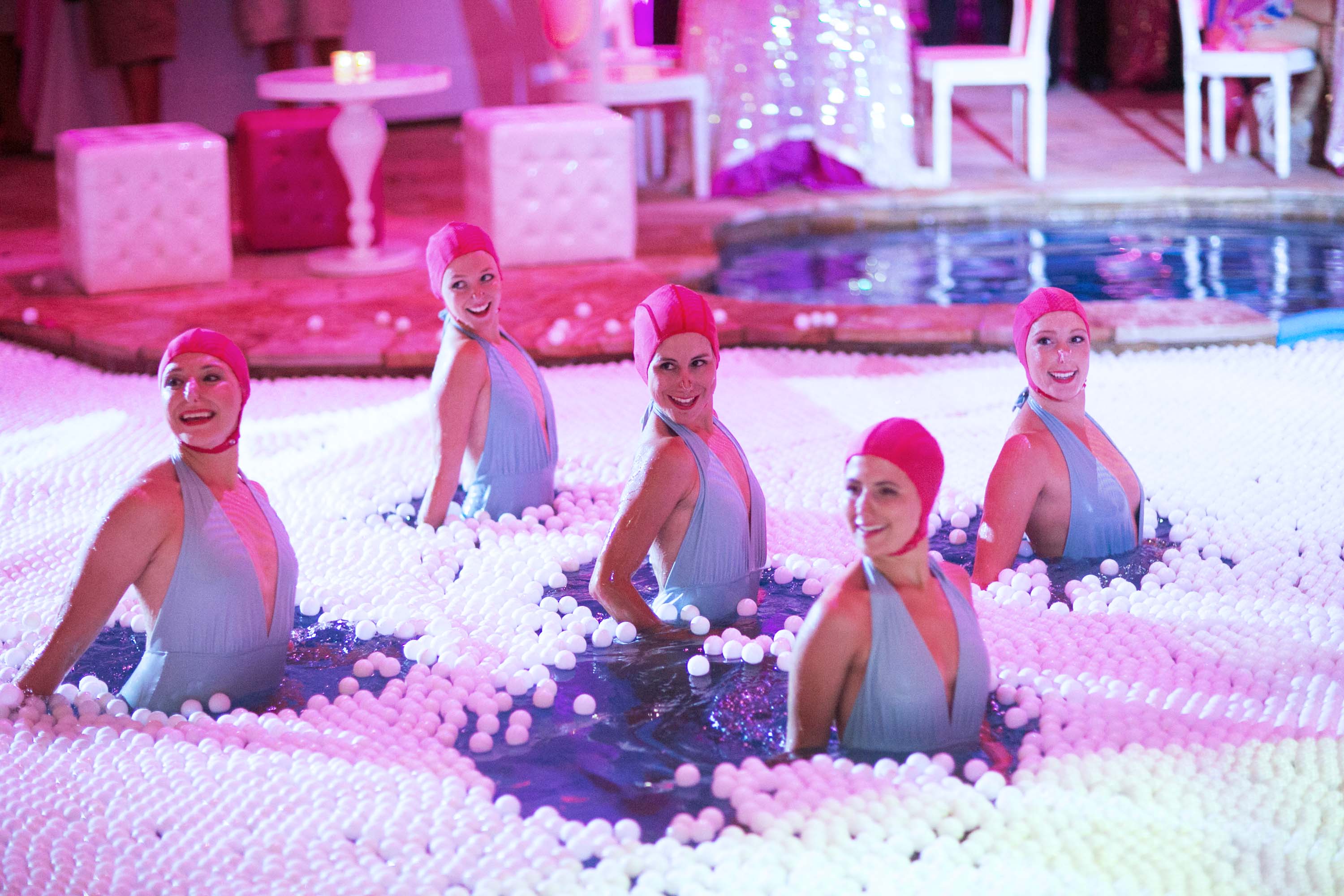 Synchronized Swimmers - On The Move